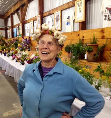 8-14 garlic queen - Commonweeder